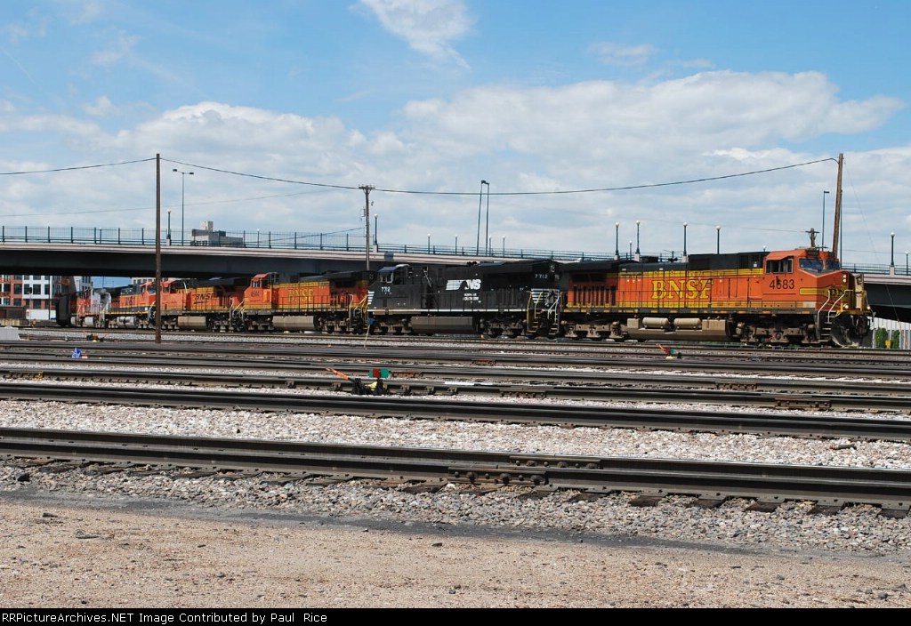 BNSF 4683, Arriving Denver